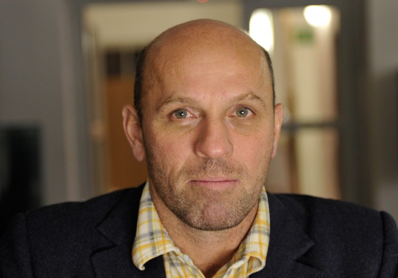 Why should a court decide the authenticity of a living artist's work ...