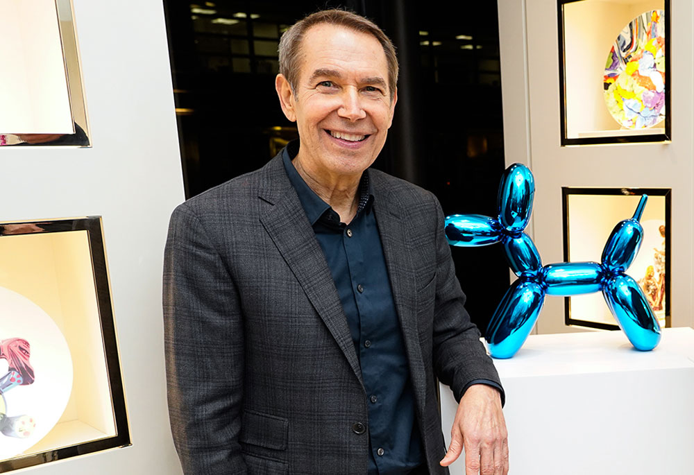 Breaking news: Jeff Koons’ smashed sculpture | Apollo Magazine