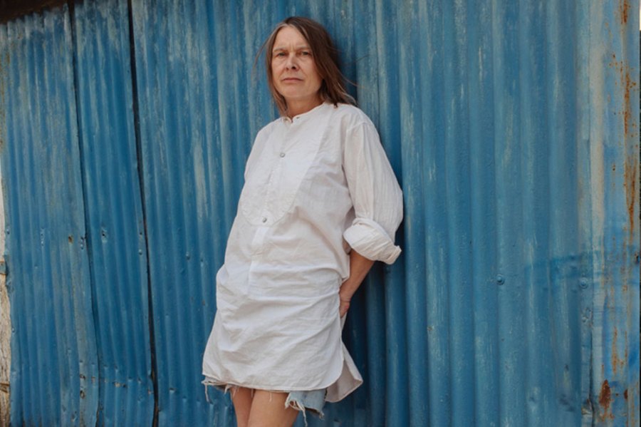 Barn stormer – Sarah Lucas talks shock tactics and country living ...