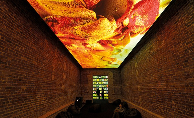 Who’s afraid of immersive art? - Apollo Magazine