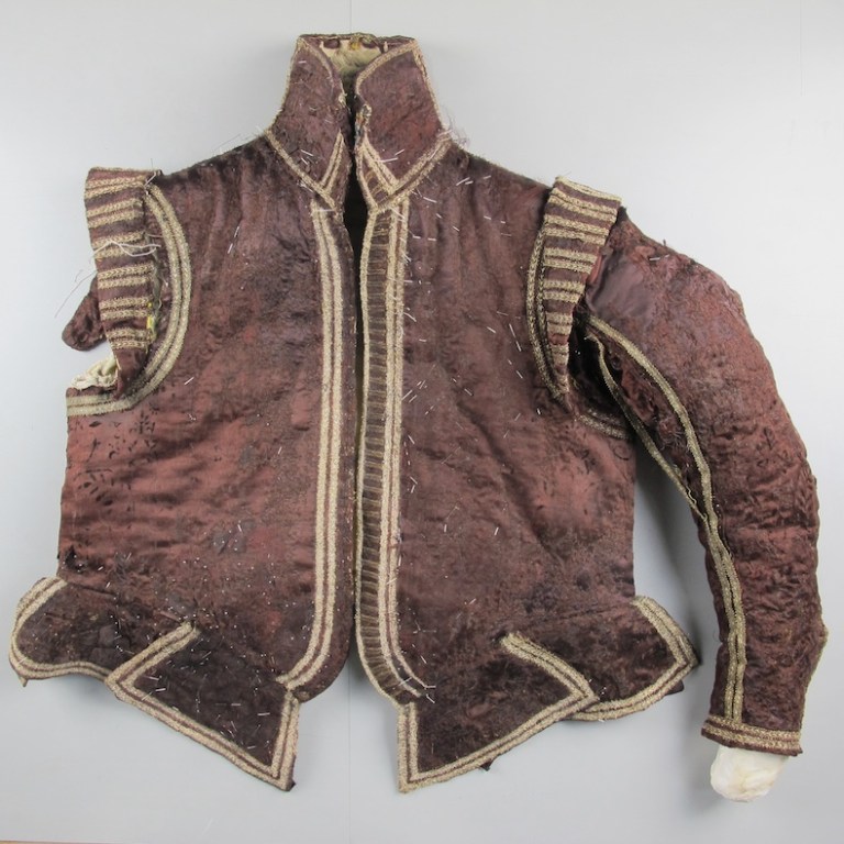 Stitches in time – how a Jacobean doublet pads out our sense of the ...